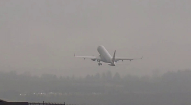 Heavy fog disrupts flight operations in Lahore-INP