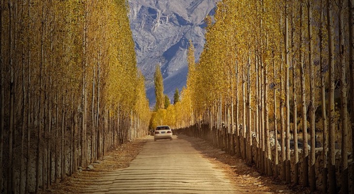GB's Ghanche, Kharmang districts need to be promoted as tourist ...